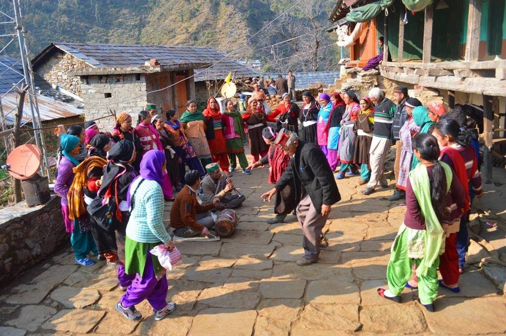 Bir Billing tribal villages - Travel Bir Billing - Adventure in Bir ...