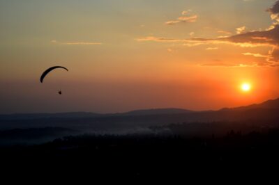 paragliding sunset - Travel Bir Billing - Adventure in Bir - Himalayan ...